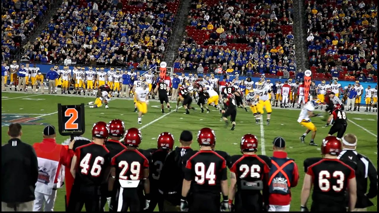 EWU DL Renard Williams tackles Delaware RB Andrew Pierce - 2011 NCAA DI ...