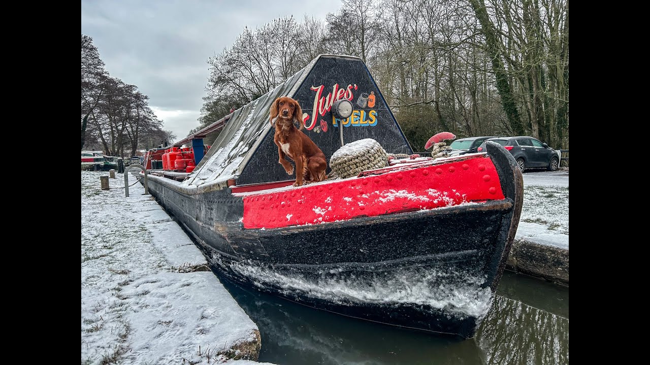Ice-breaking Coalboat Bargus Jan 2026 - Jules Fuels CT&M - YouTube