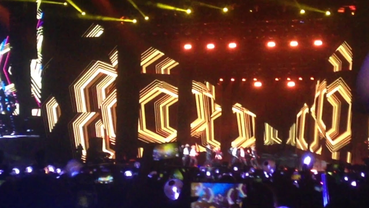 6 April 2018 BTS BKK 1 - YouTube