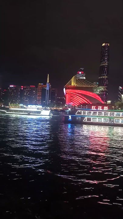 Floating hotels in Perl River China - YouTube