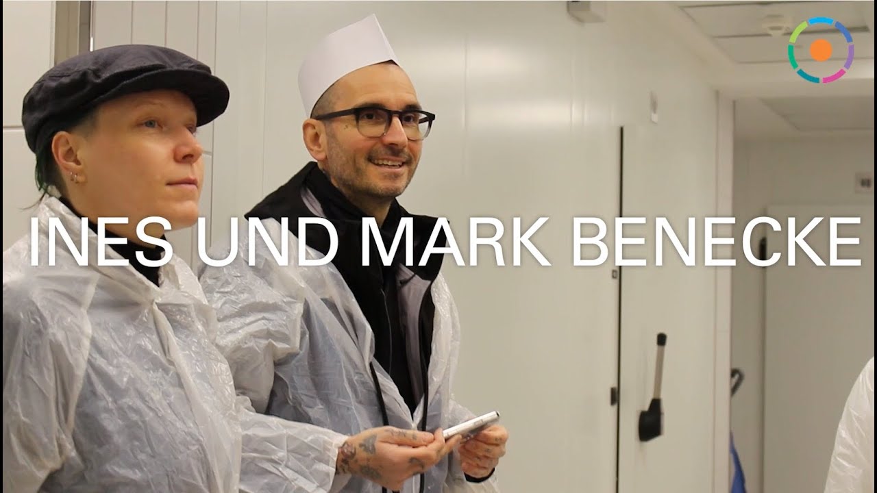 Mark und Ines Benecke zu Besuch in unserer vegan-vegetarischen Mensa ...