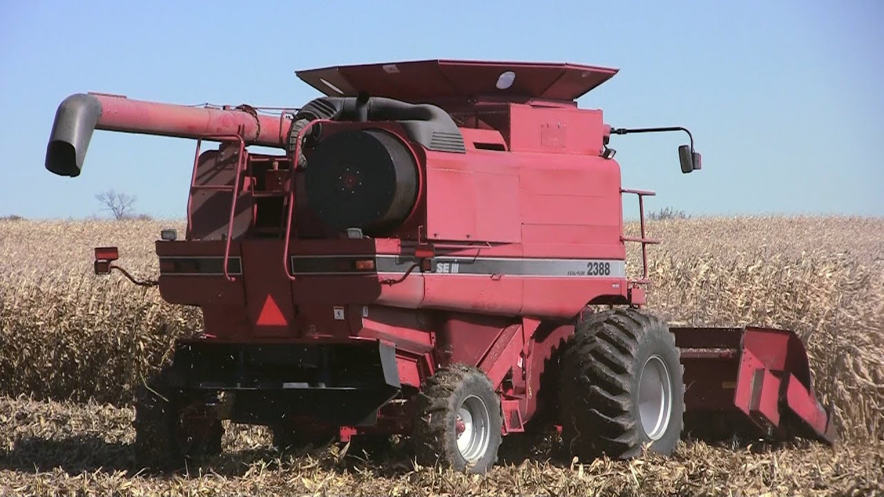 Case IH 2388 Combine, Operator Pat Deutsch on 10-21-2011 - YouTube