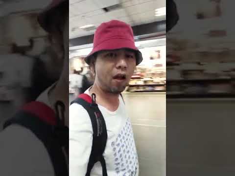 Musim panas,ngadeng neng aula Taipei main station