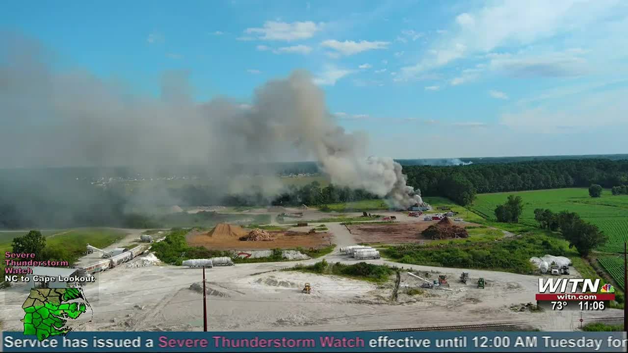 Massive fire burns at Pitt County landfill - YouTube