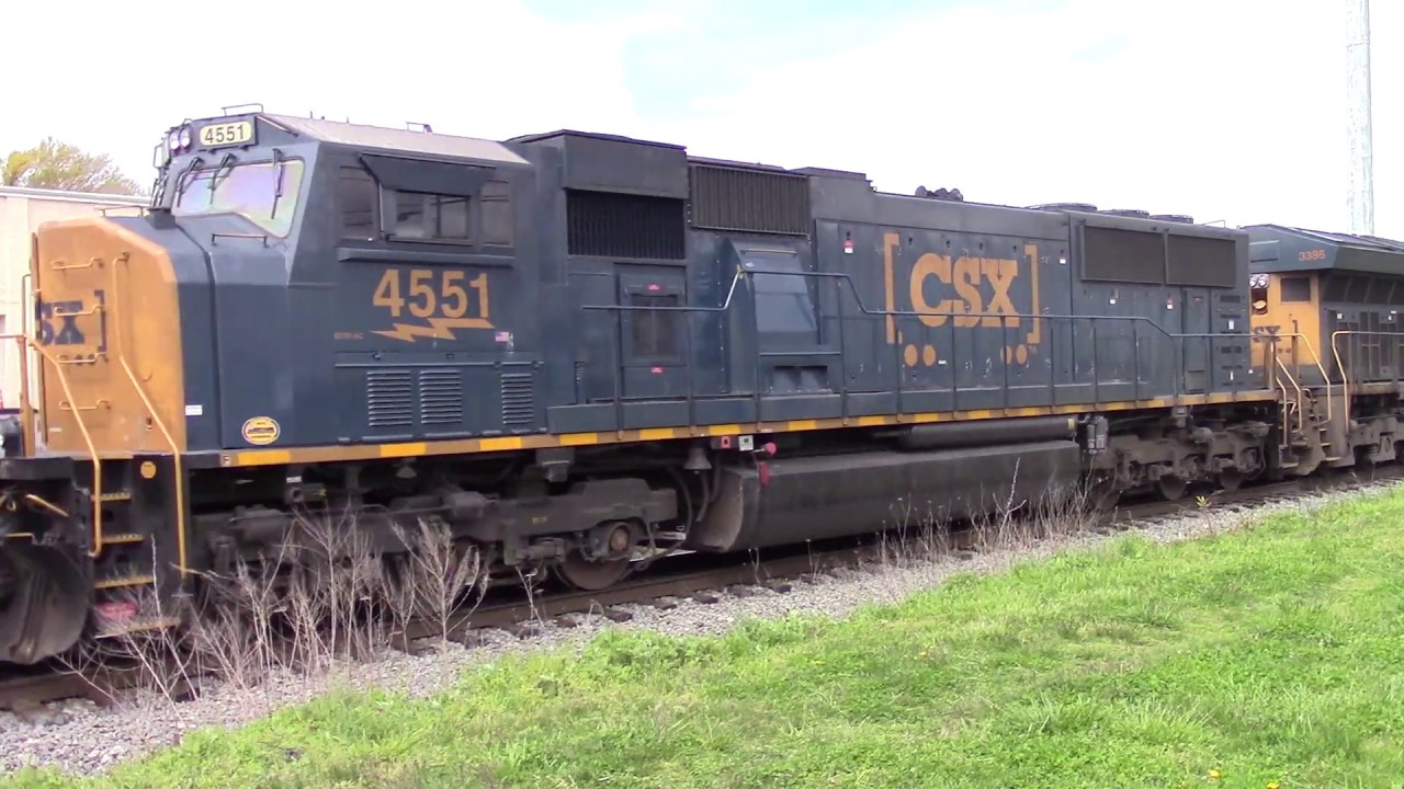 CSX Q300 25 Philly Sub sporting an SD70MAC - YouTube
