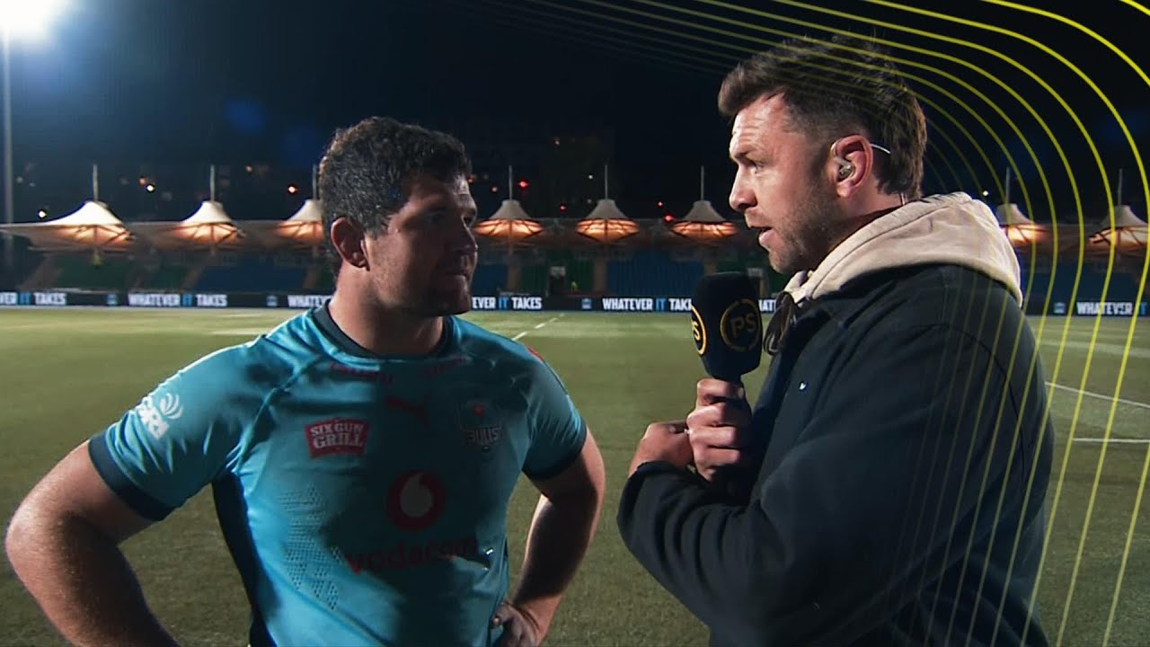 Marco van Staden and Akker van der Merwe in conversation after Vodacom ...