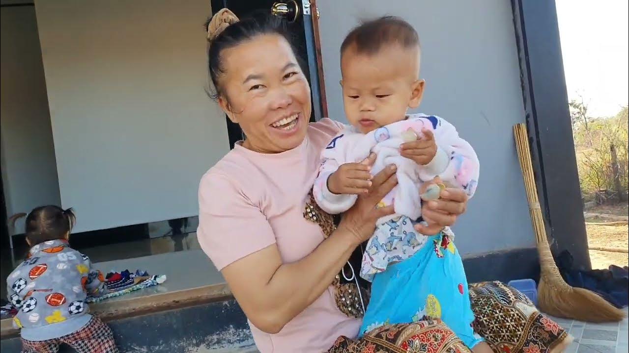 sawv ntxov kuv tu me txiv wb mu yuav zaub lo ua tshais noj - YouTube