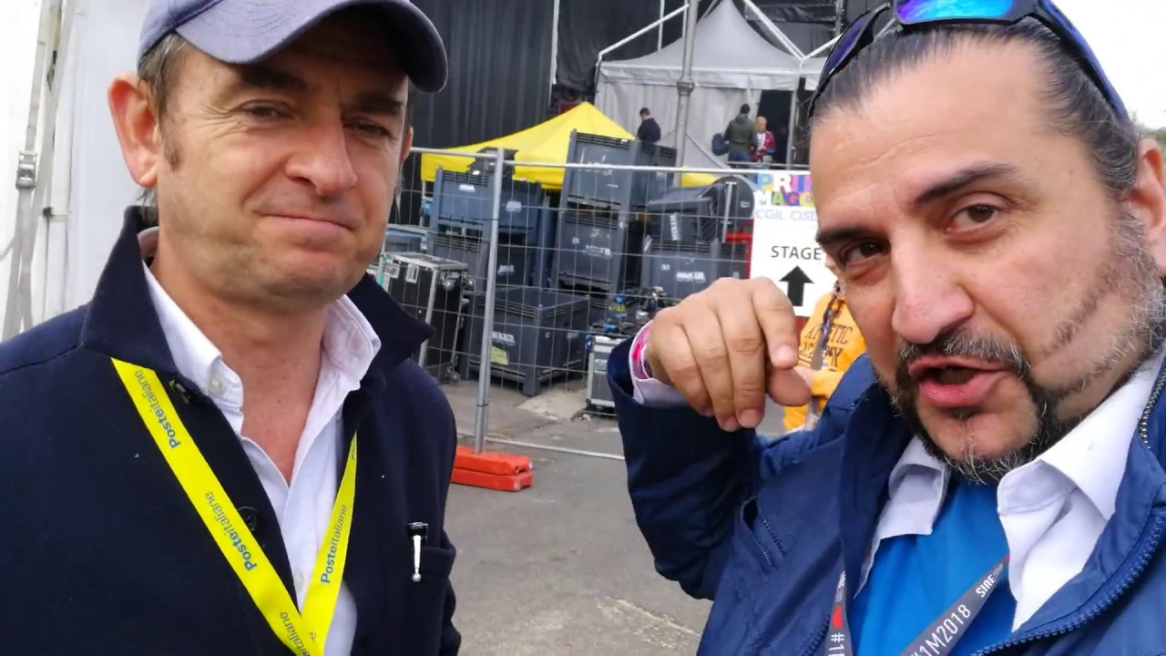 Leonardo Metalli dal Concertone del Primo Maggio 2018 saluta i fan col ...
