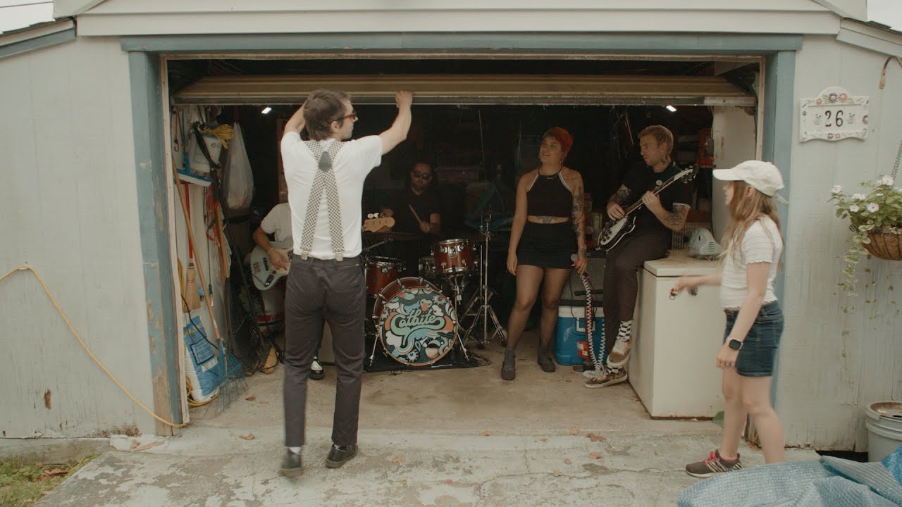 Catbite "Everybody Talks" (official video) - YouTube