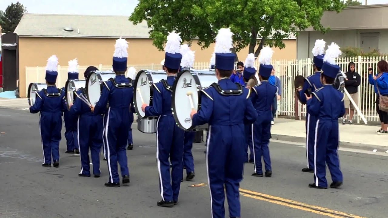 Benicia Middle School Drumline at Vallejo Band Review - YouTube