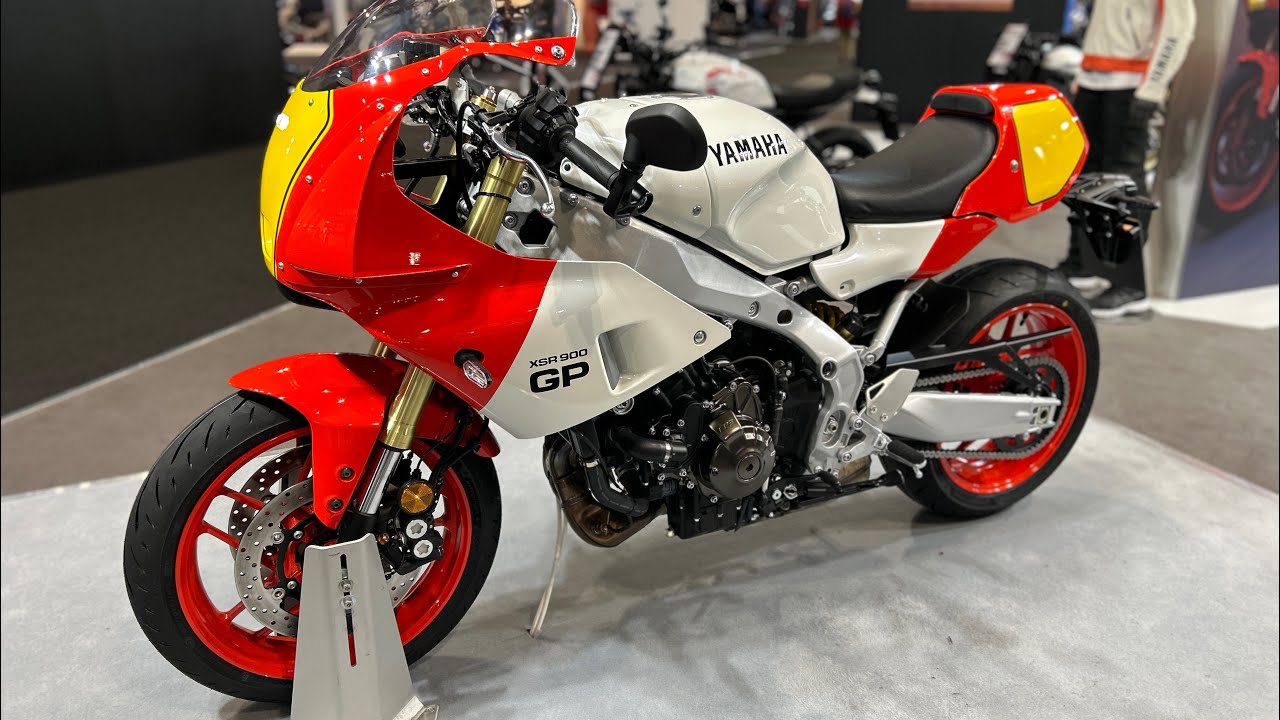 2024 Yamaha XSR900GP - A Close up Look - YouTube