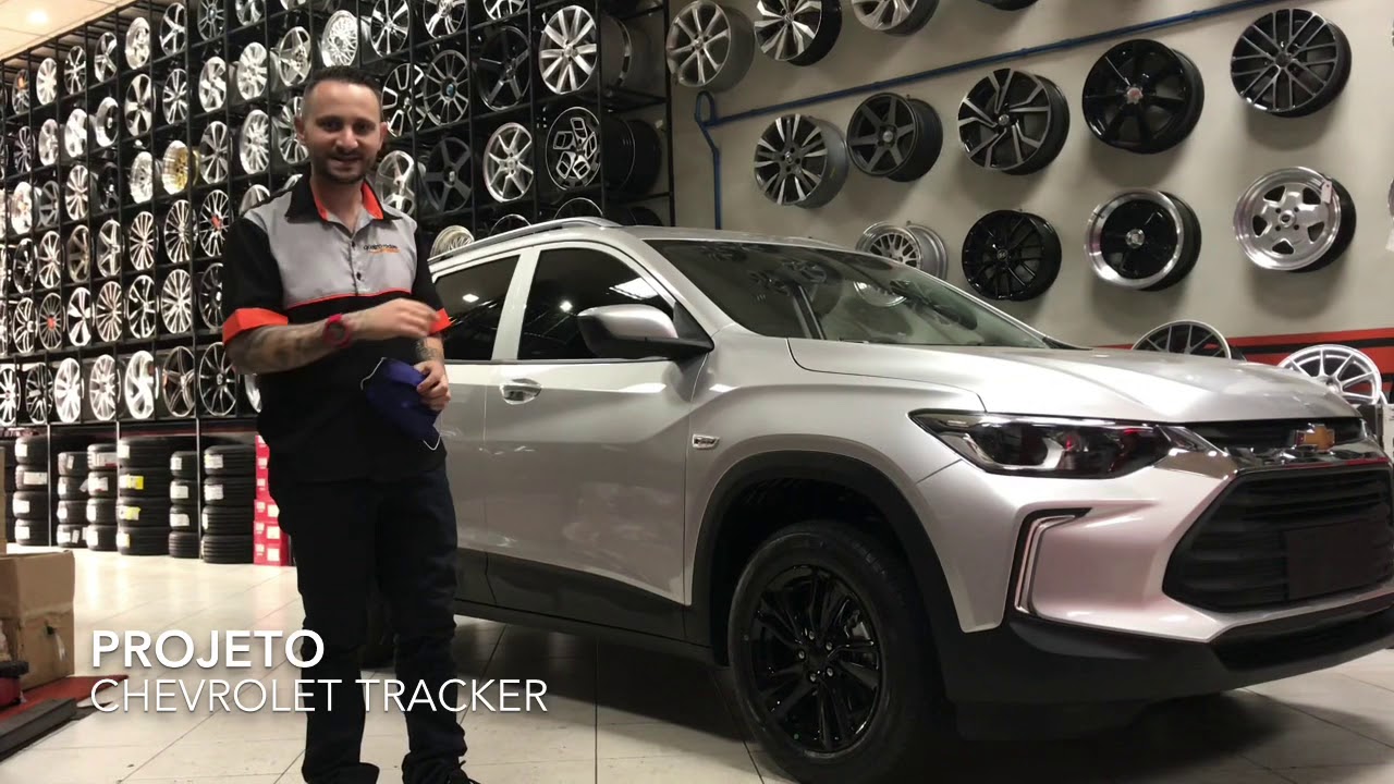 Chevrolet Tracker 0 km turbo personalização de roda black piano - YouTube