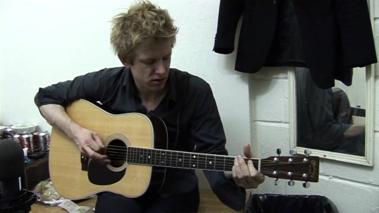 BRITT DANIEL (SPOON) - ADVANCE CASSETTE - YouTube