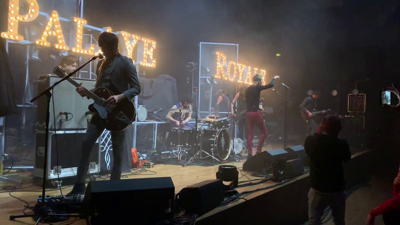 Palaye Royale - Mr Doctor Man (Live Preston 26/01/19) - YouTube