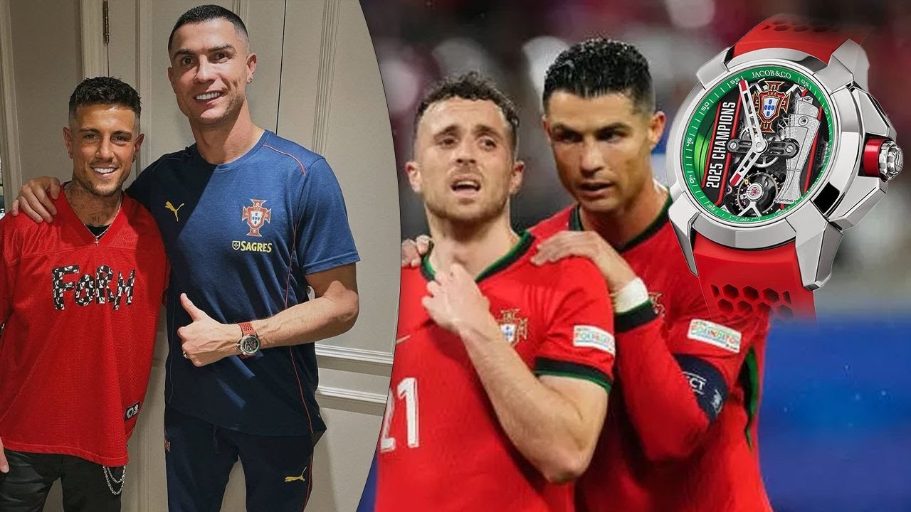 Cristiano Ronaldo gifted his teammates luxury watches - YouTube