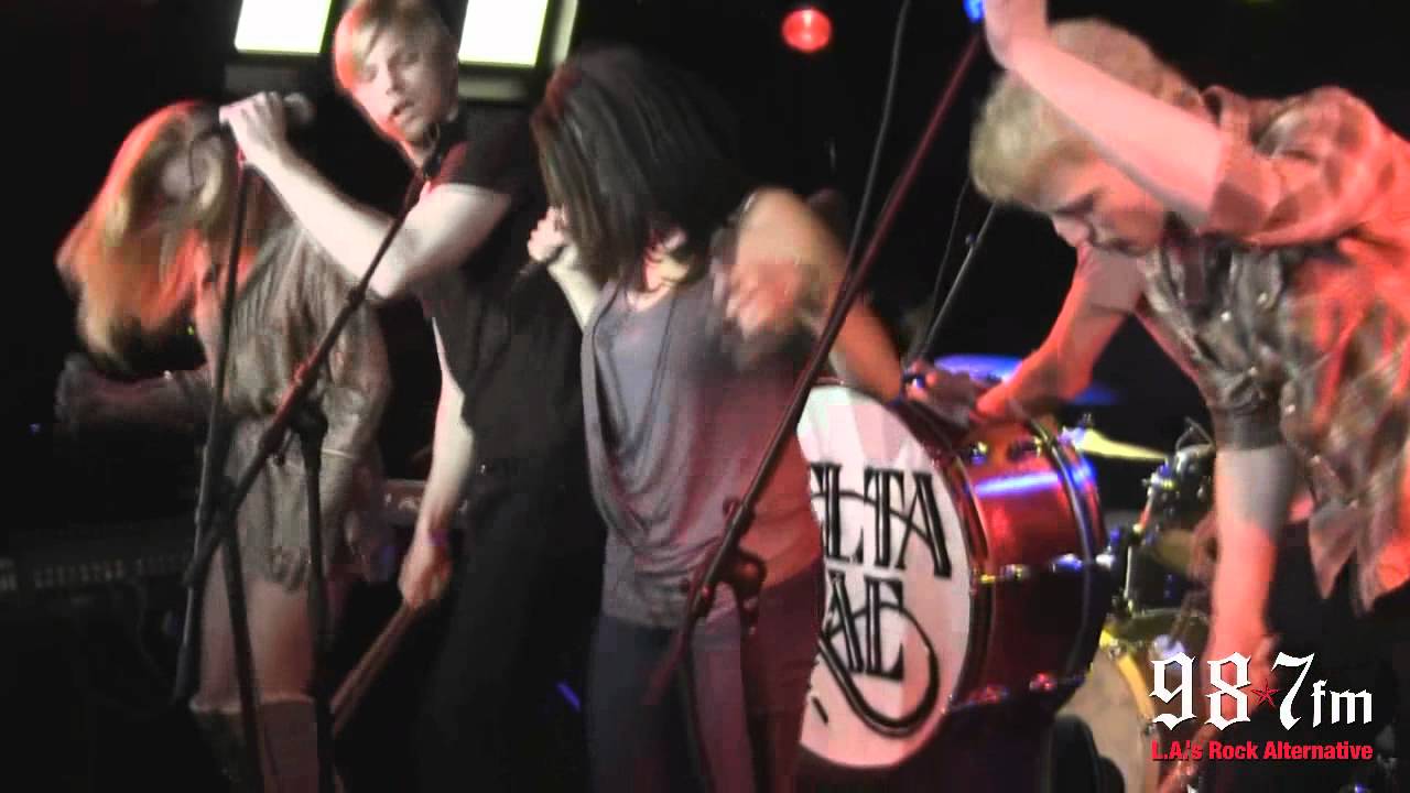 Delta Rae- "Bottom Of The River" LIVE Inside The 987FM Performance ...