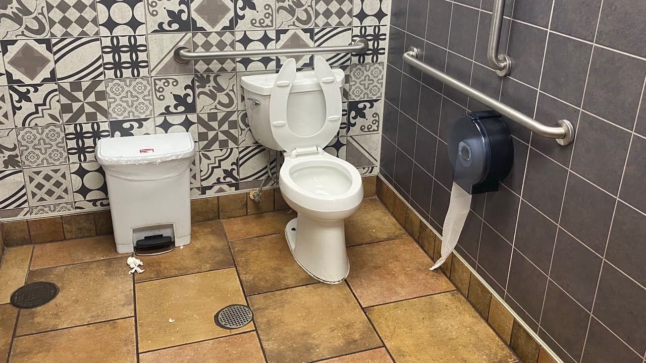 Taco Bell Family restroom! - YouTube