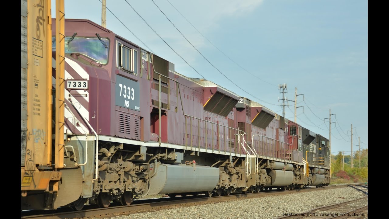 HD: Two Ex-CEFX SD90MACs Headed for Rebuild on NS 36T - YouTube