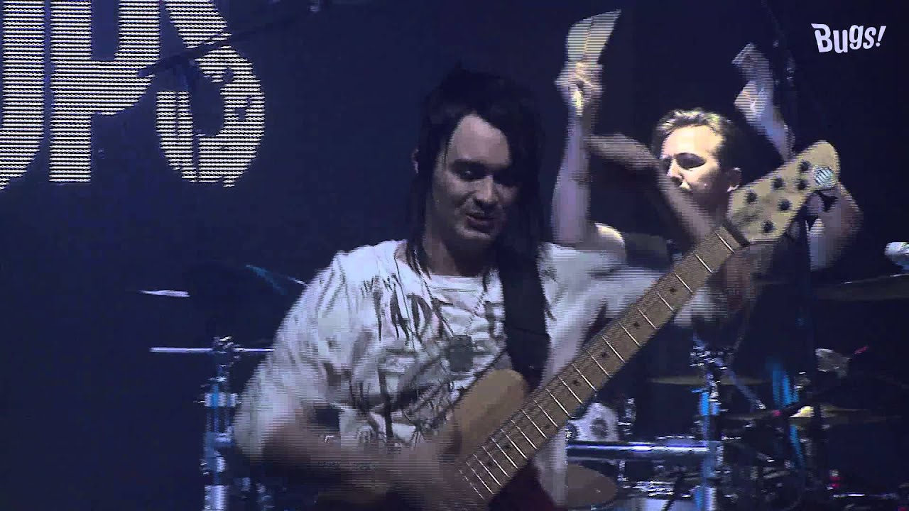 [BUGS TV] 더티룹스 (Dirty Loops) - Wake Me Up & Hit Me (LIVE) - YouTube