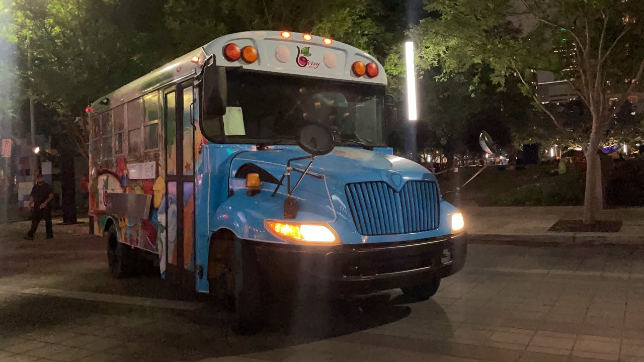 2007 IC BE 200 School Bus Startup and Leaving - Berry Ices - YouTube