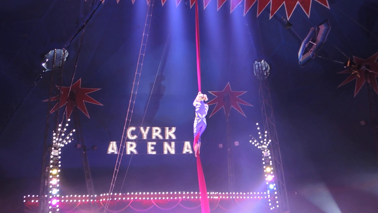 Cyrk Arena 2020 - akrobacje na szarfach - YouTube