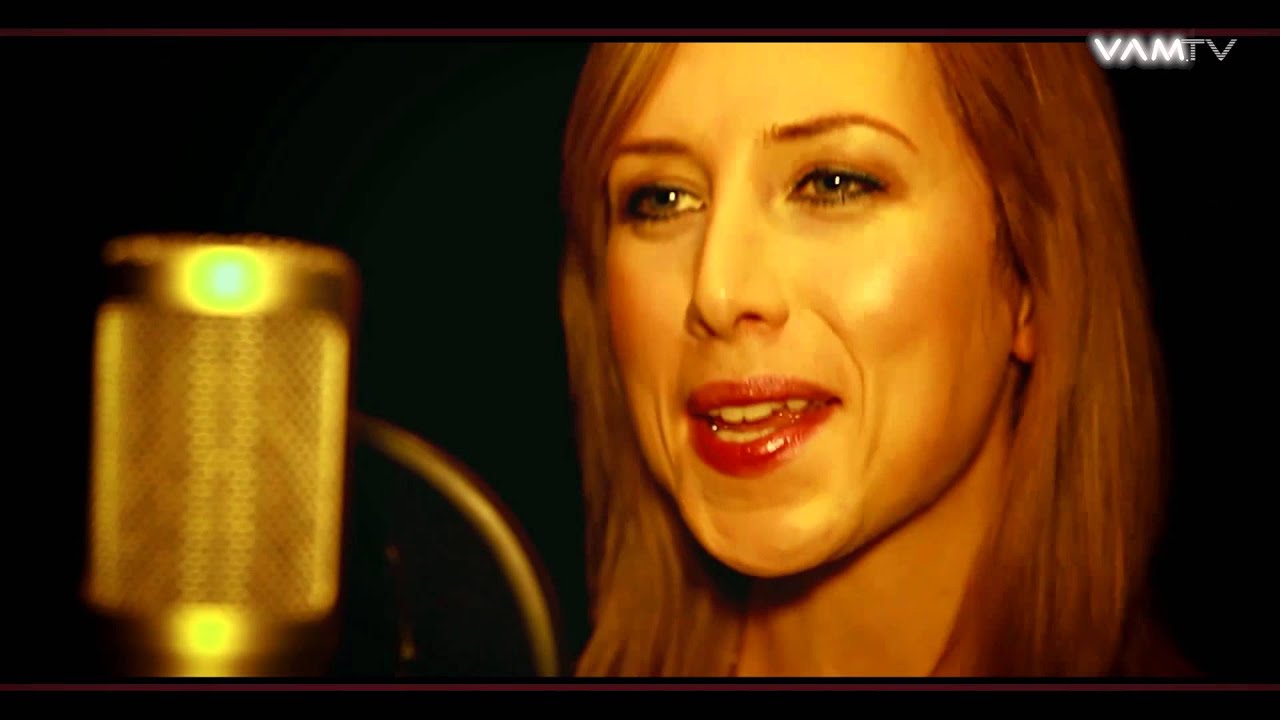 Lara Herrmann - Such Dir Deine Welt Aus | Cocoloco Offenbach - YouTube