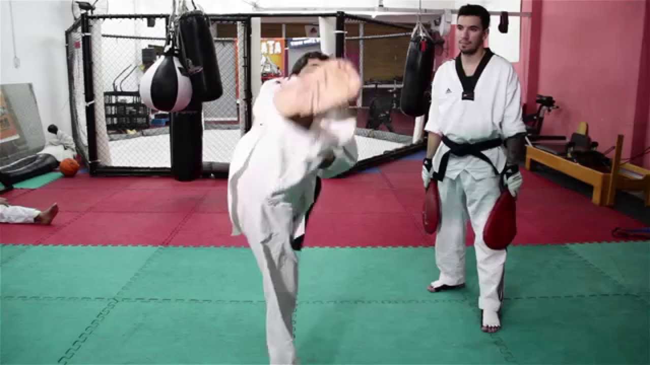 Bandal Chagui: Tutorial Taekwondo WTF - YouTube