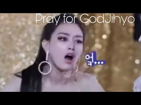 Dahyun elbowing Jihyo in the boob