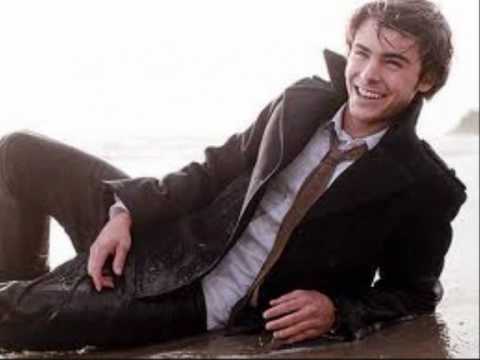 Zac Efron Scream-- Lyrics!. - YouTube