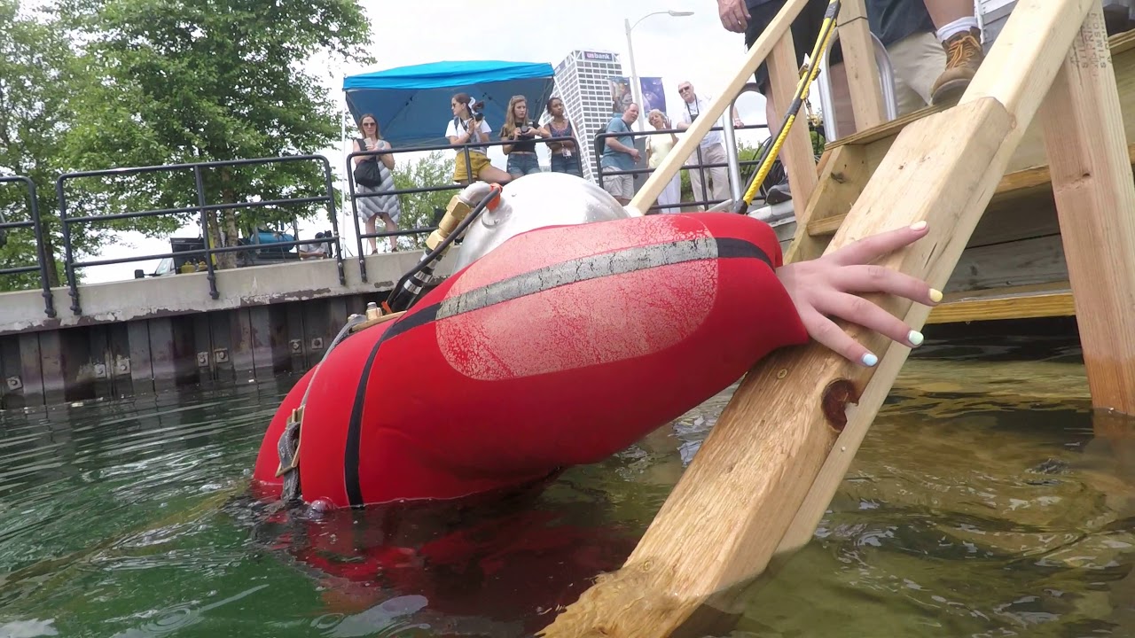 Milwaukee classic dive event Mark V Helmet diver - YouTube