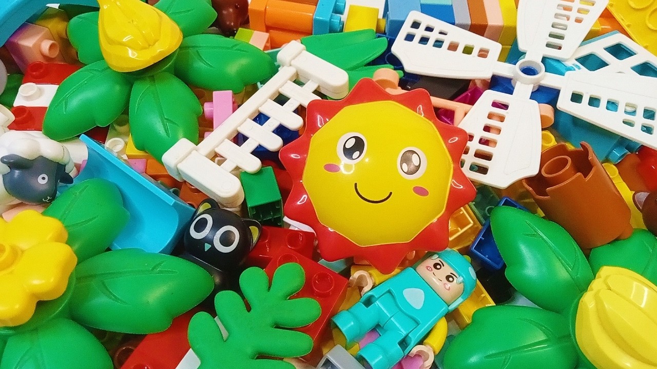 Satisfying building blocks ☆ Create an interesting animal house ...