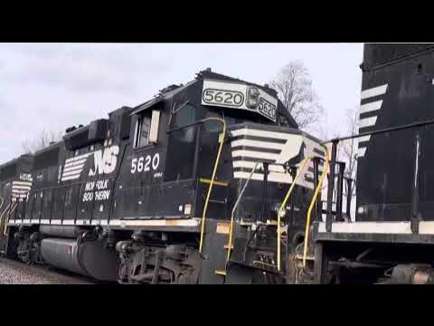 Ns 1700 EL SD45-2 trailing with 4822 on Manifest Train 13v in Altoona PA - YouTube