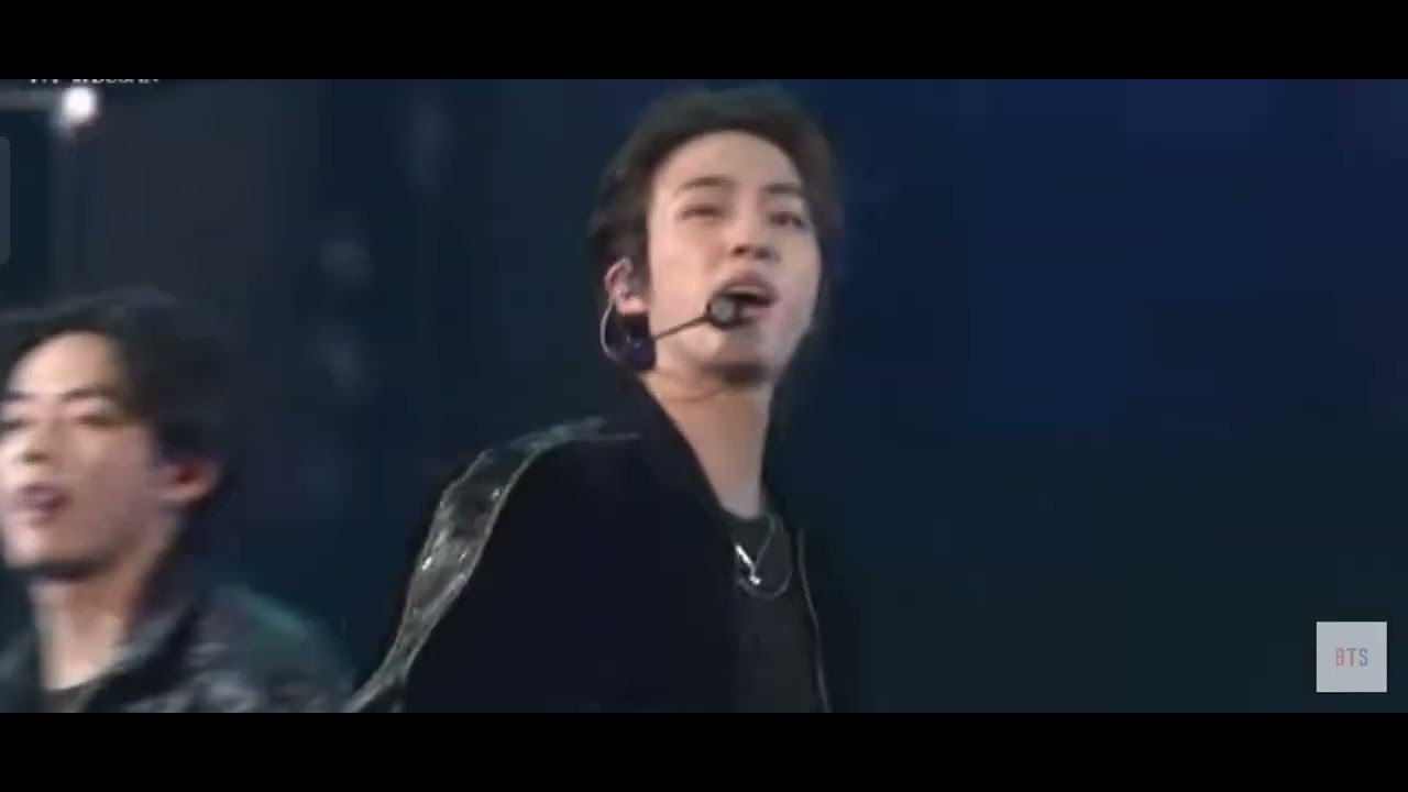 BTS MEMBERS |"run bulletproof" |song °LIVE performance in Busan - YouTube