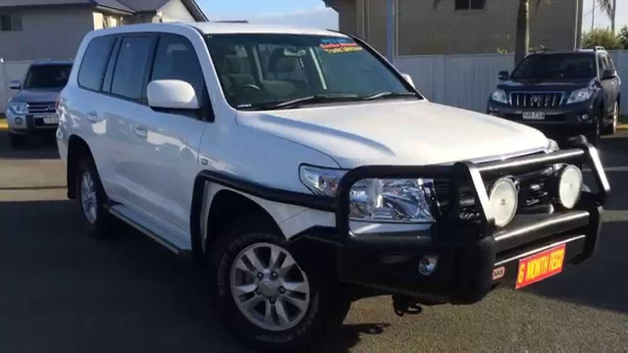Toyota land Cruiser GXL - YouTube