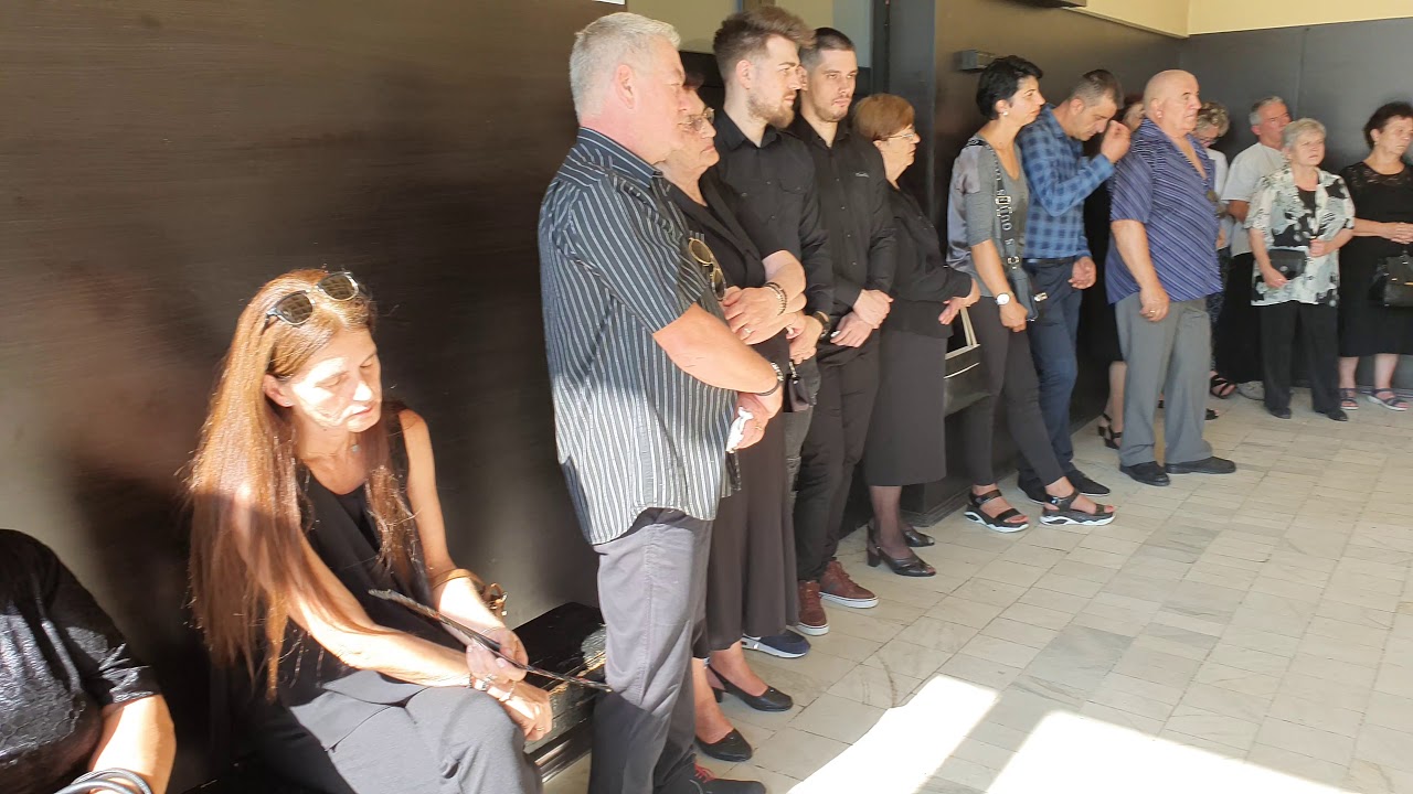 Inmormantare Nelu 3 - YouTube