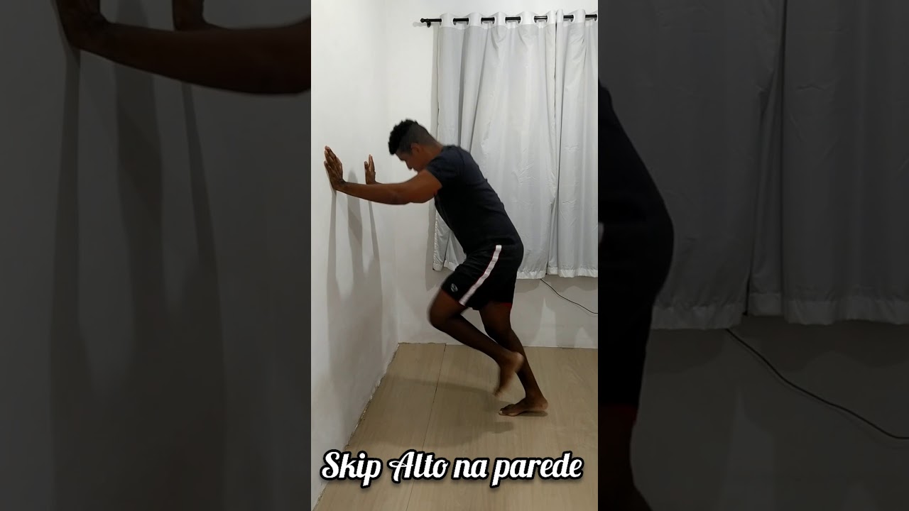 Skip Alto na parede - YouTube