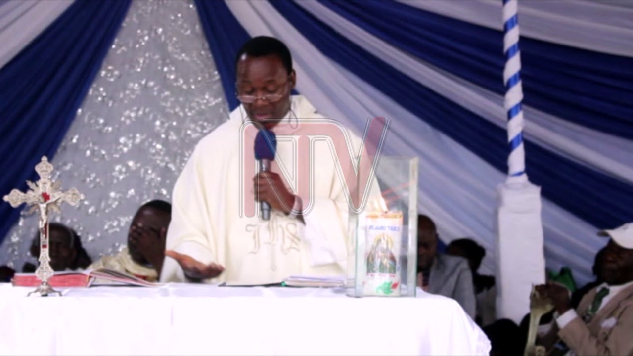 MUNSEENYOLI NGOBYA : Bangi beetabye mu kumusabira ayingire olubu lw ...