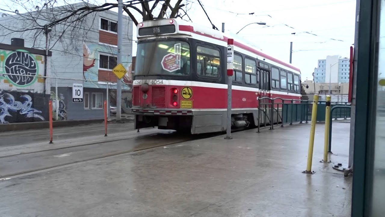 TTC CLRV 4054 Departin Dundas West - YouTube