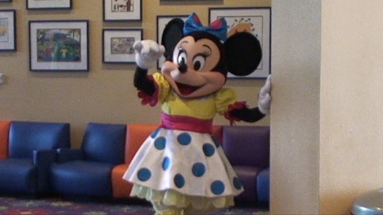 Mickey and Minnie Easter Sunday Meet & Greet's at Disney's Art of ...
