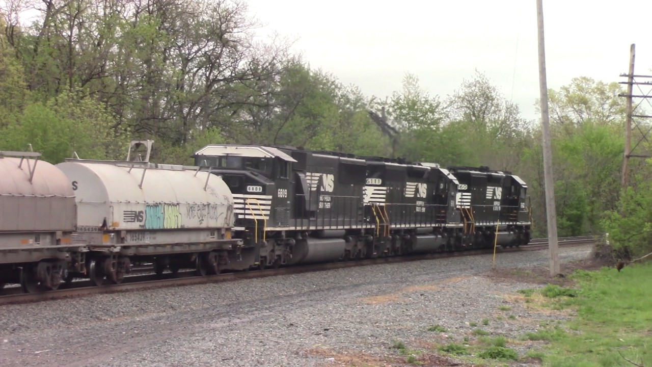 Weird RS5T on NS 6160 East Vermilion, OH 4/29/17 - YouTube