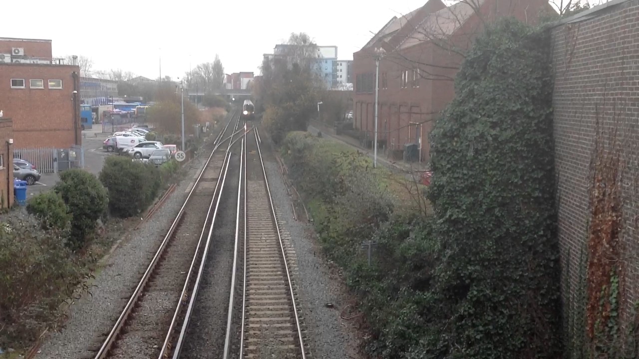 (1080p) Poole Level Crossing 19/12/16 - YouTube