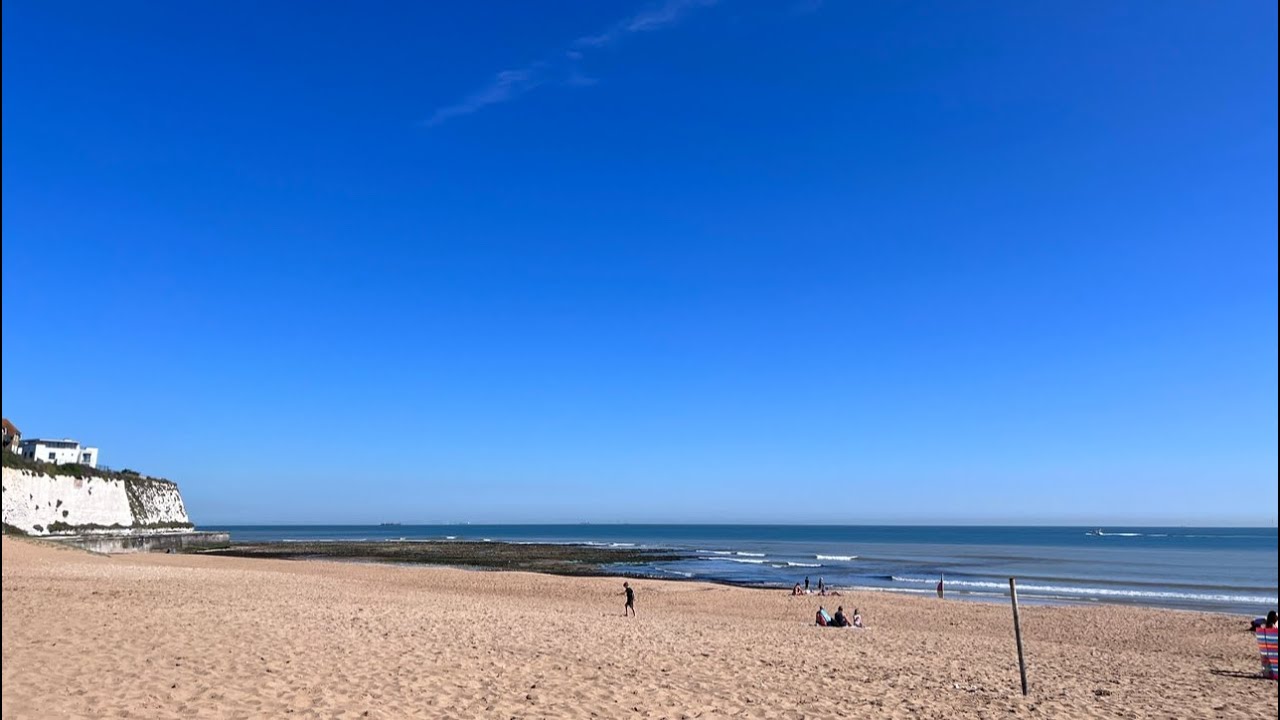 Joss Bay in the Kent Coast, England 🏴󠁧󠁢󠁥󠁮󠁧󠁿 The Best Beach - YouTube