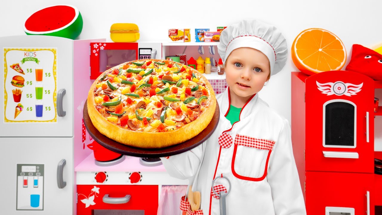 Dad and Alex teach how to make pizza - YouTube