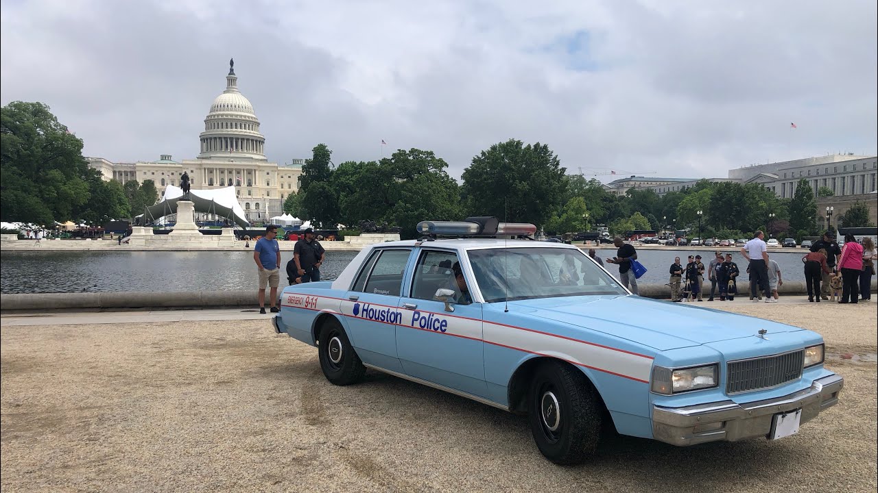 National police week 2025: vintage police cars show - YouTube