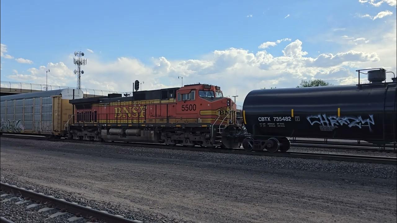 Eastbound BNSF Monster Manifest Train Meeting Railrunner Train at Belen Junction - YouTube