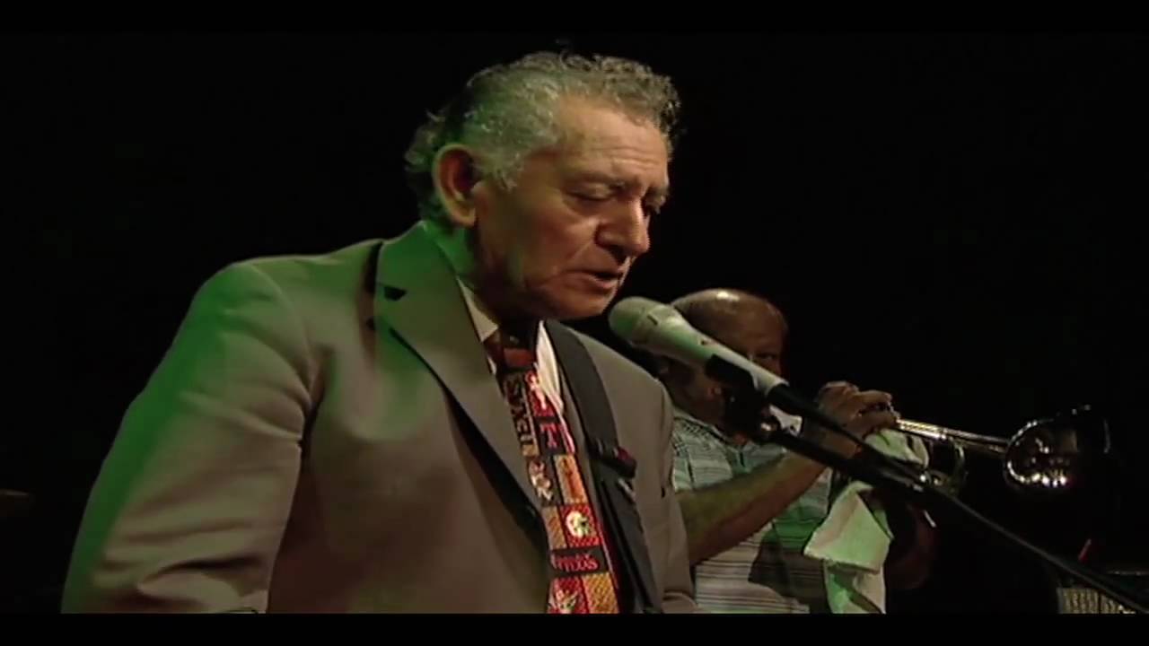 Sebastian Castillo y Los Israelitas - "Cuan Grande es El" - YouTube