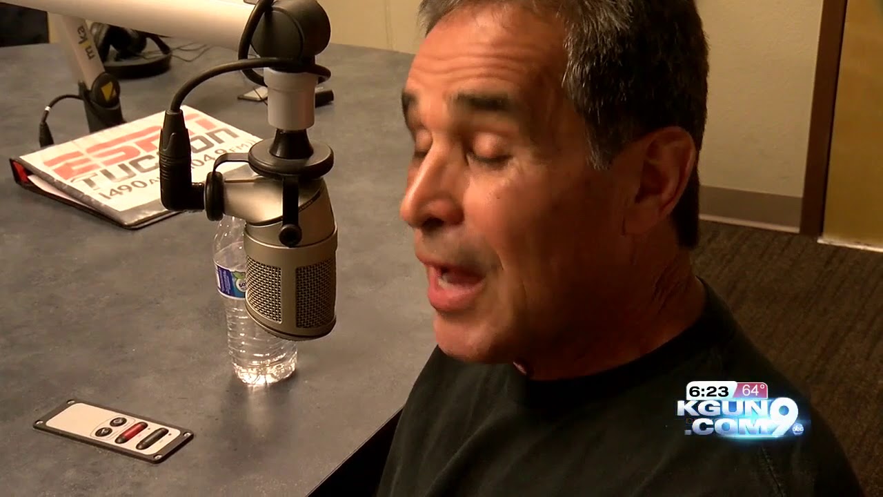 Andy Lopez remembers legendary coach Jerry Kindall - YouTube