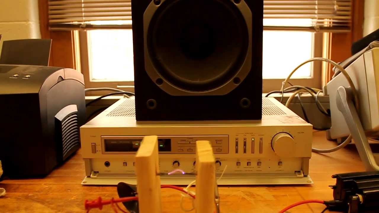 Plasma Tweeter Prototype Demo - YouTube