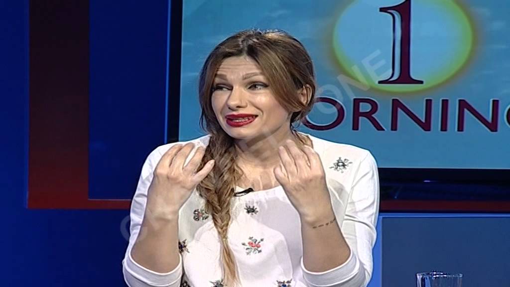 Rezarta Skifteri, e ftuar në "One Morning" - YouTube