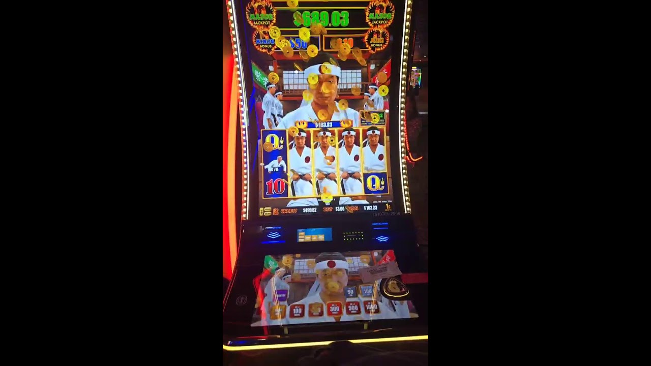 Live streaming of The Ms. Buffalo king channel with his queen - YouTube